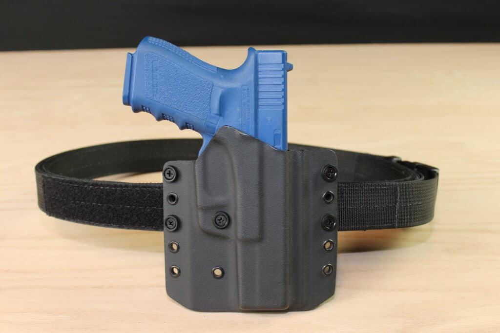 Black Glock 17 22 Holster Right Handed With Adjustable Retention Black Glock 17 22 Holster Right Handed With Adjustable Retention